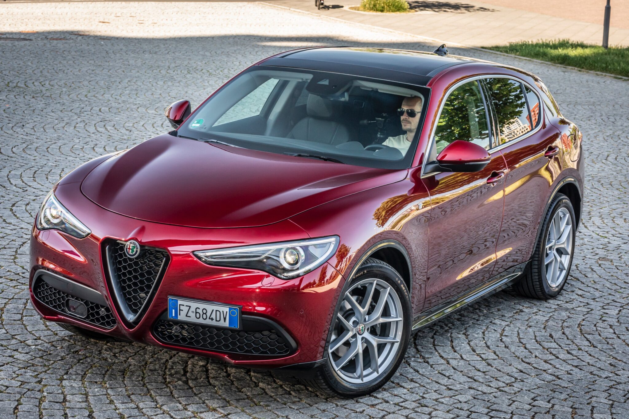 Alfa Romeo Stelvio: înlocuitor electric în 2026 - Autocritica