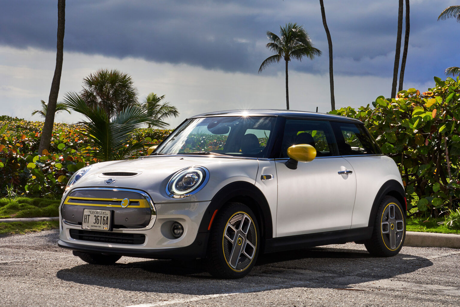 MINI Electric BEV 41KWH E ESSENTIAL TRIM AUTO - Autocritica