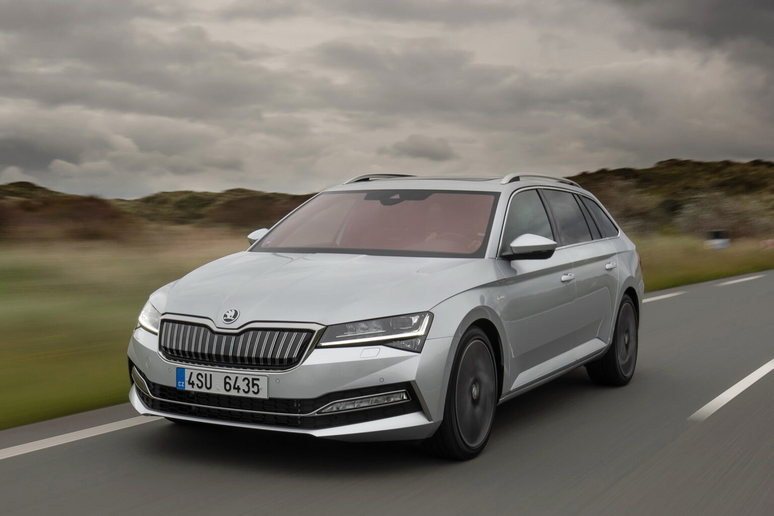 Škoda Superb Combi facelift 2.0 TDI 200HP SPORTLINE COMBI DSG - Autocritica