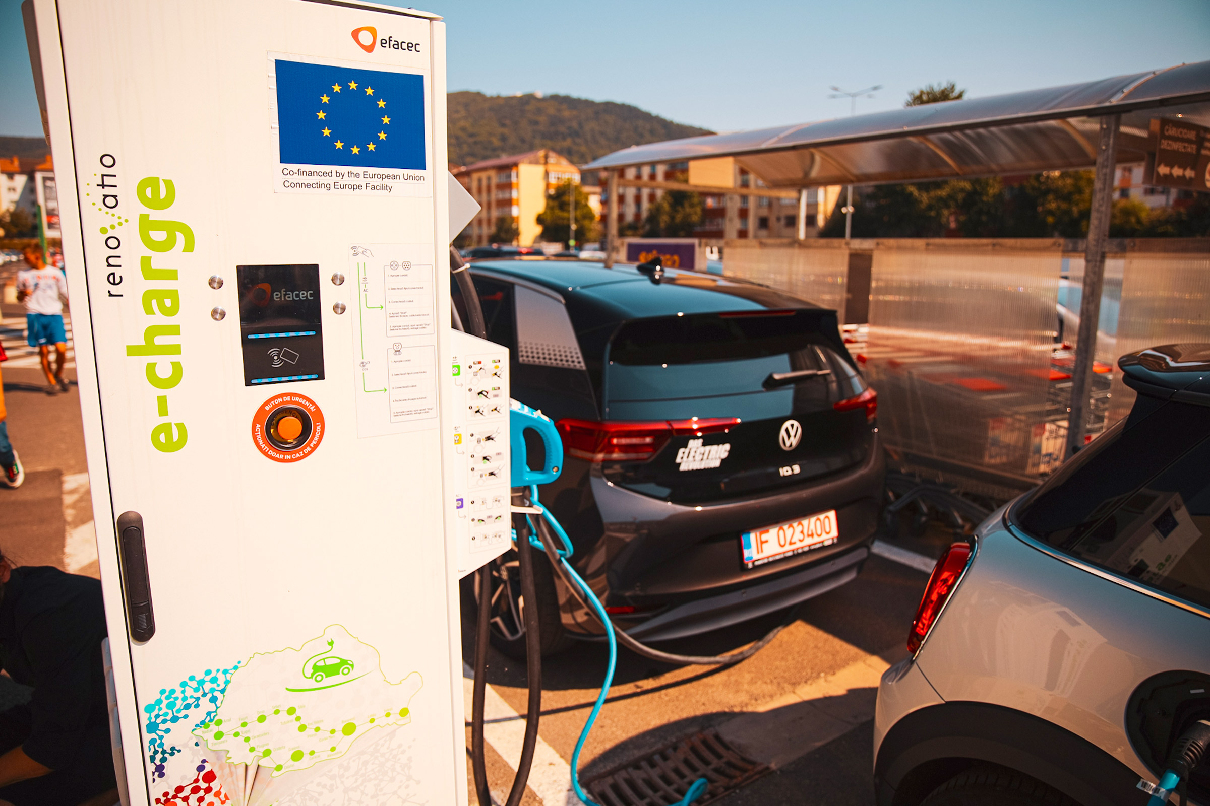 Renovatio e-charge: încarcă simplu - Autocritica