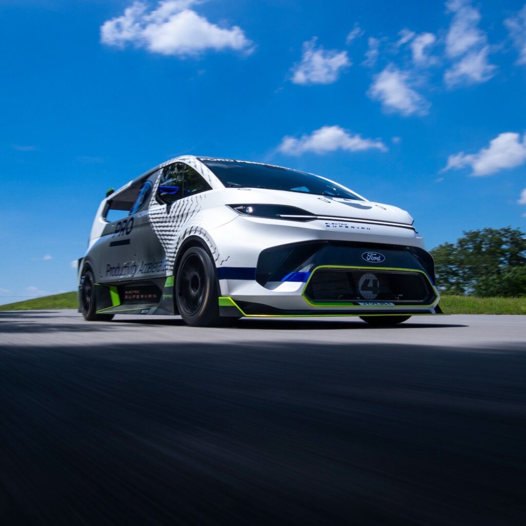 Conceptul electric Ford SuperVan 4 va concura la Pikes Peak - Autocritica