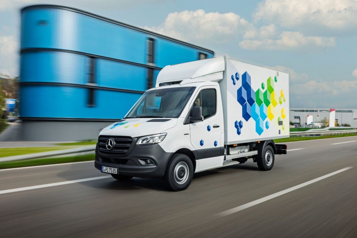 Noua utilitară electrică Mercedes-Benz eSprinter - Autocritica