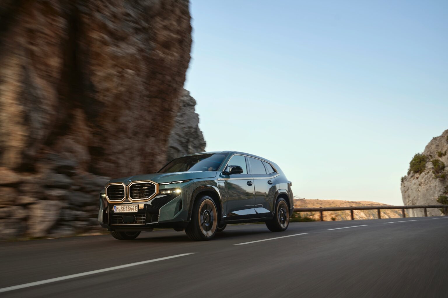 BMW XM 4.4 PHEV STEPTRONIC SPORT M XDRIVE - Autocritica