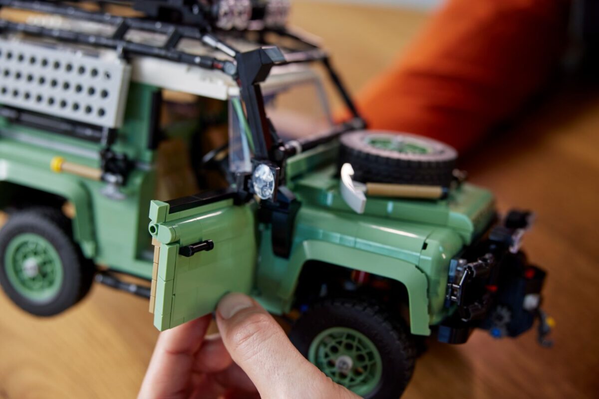 Land Rover Defender Lego Edition - Autocritica