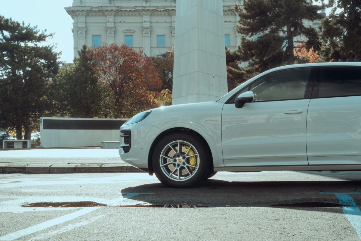 Test Drive: Porsche Cayenne facelift plug-in hybrid - Autocritica