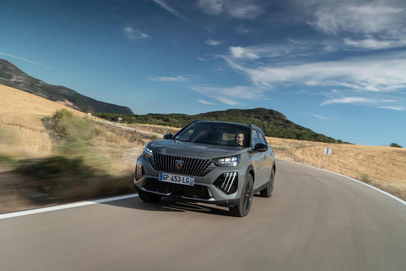 Peugeot e-2008 facelift BEV 54KWH 156HP ALLURE - Autocritica