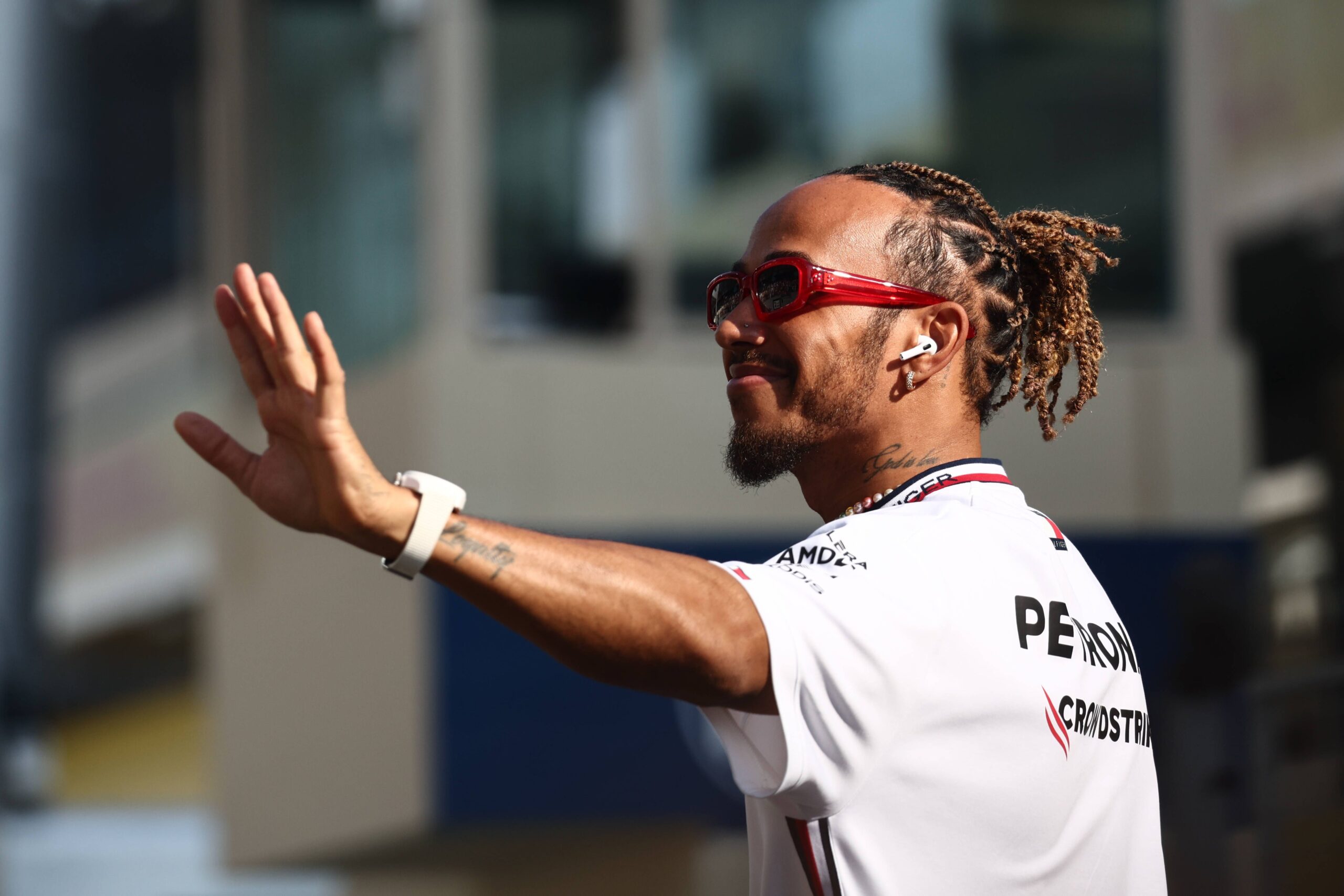 Formula 1: Lewis Hamilton va fi pilot Ferrari din 2025 - Autocritica