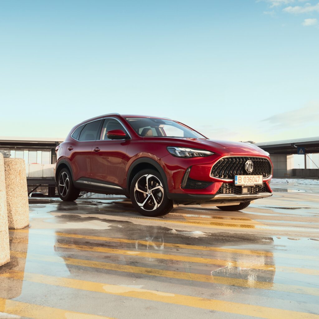 Test drive: MG eHS plug-in hybrid - Autocritica