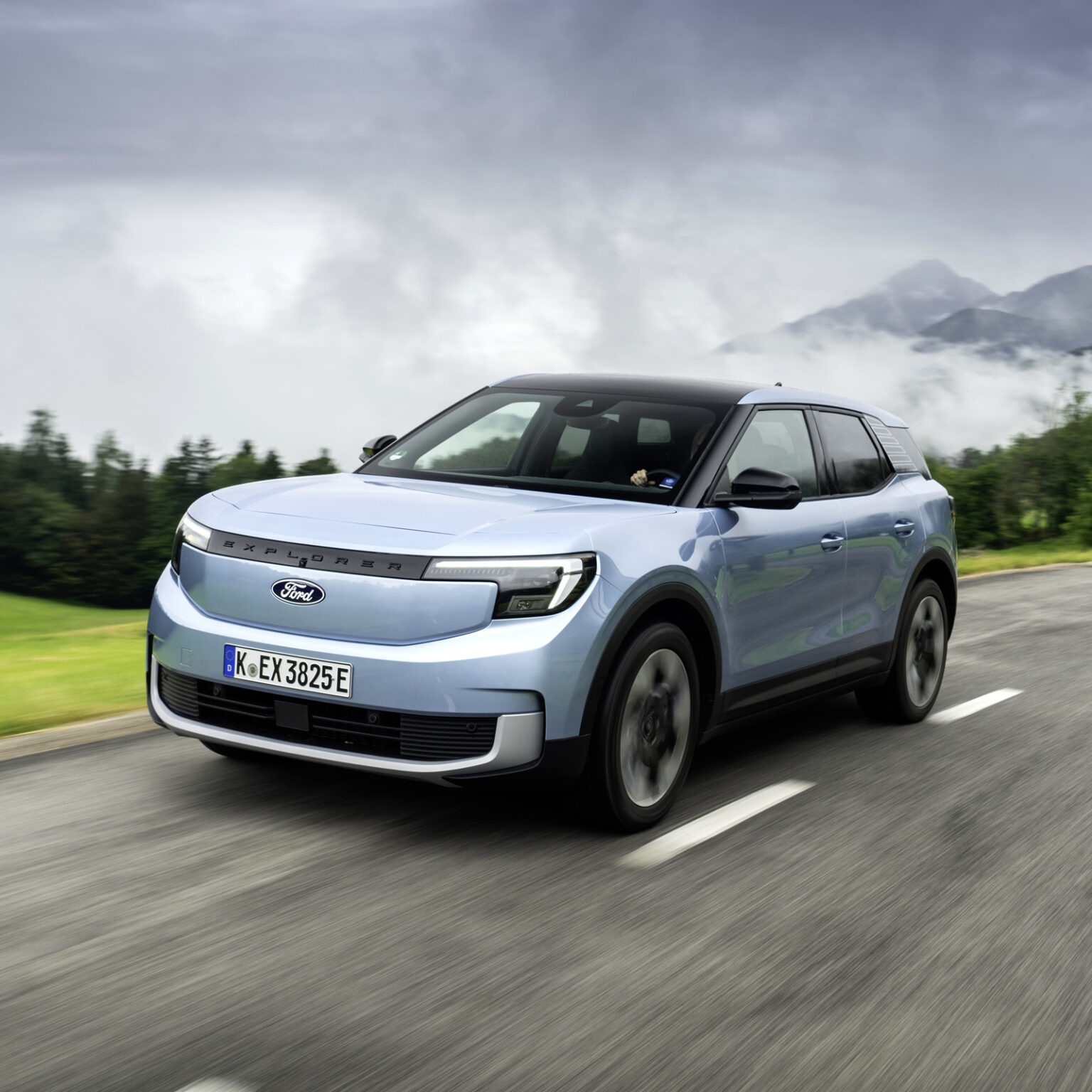 Test Drive: Ford Explorer Electric - Autocritica