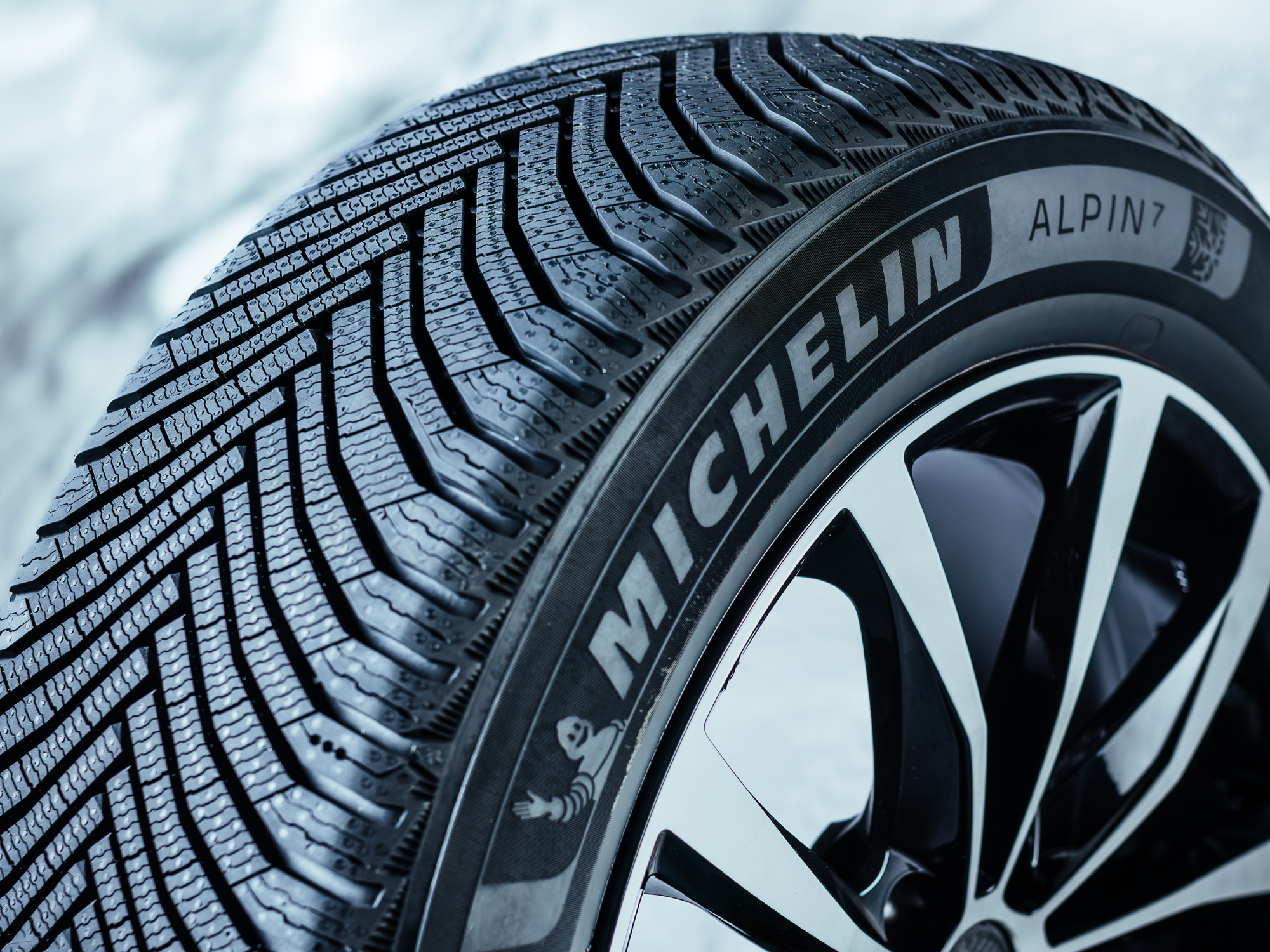 Noua anvelopă de iarnă Michelin Alpin 7 îmbunătățește aderența la frânare cu 6% - Autocritica