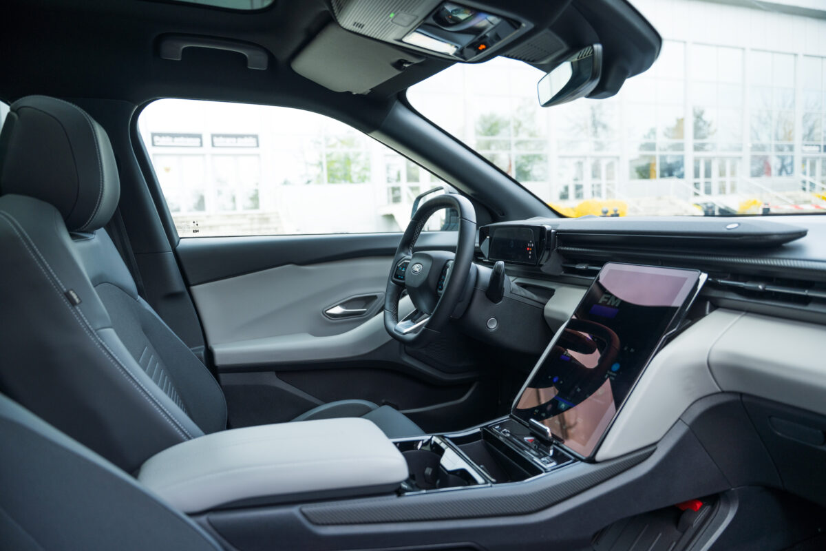 Test drive: Ford Explorer EV - Autocritica